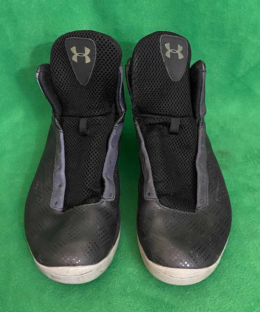 Under Armour Micro G Torch 3