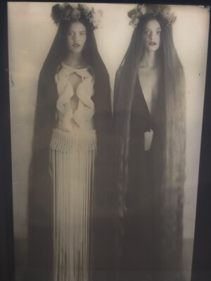 VINTAGE - NEGATIVE - Girls with very long hair - CIRCUS SHOW - HORROR ...