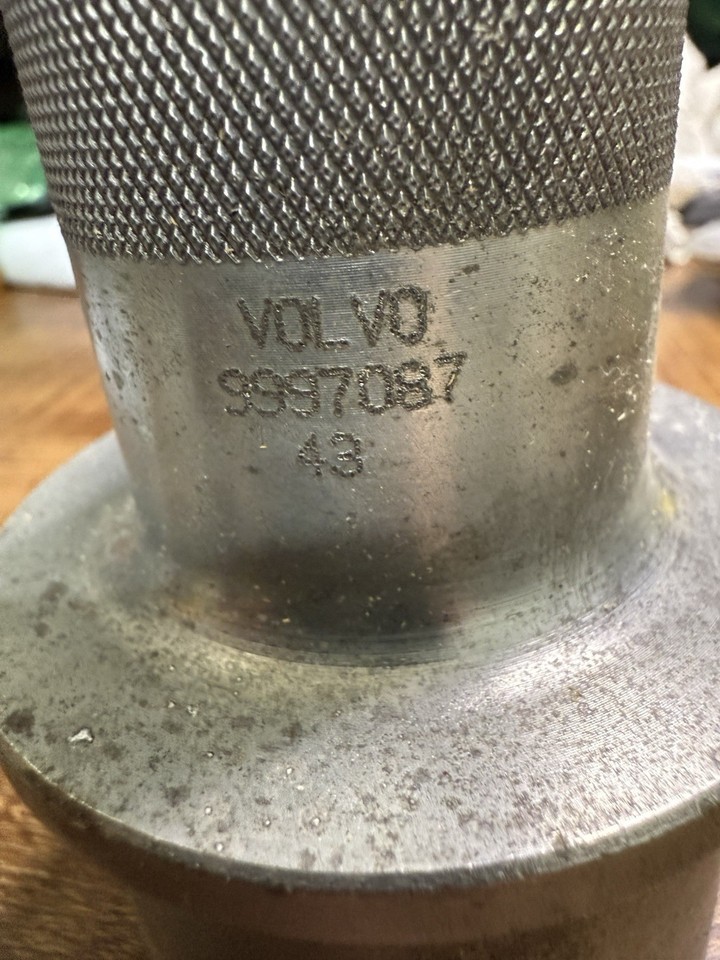 Volvo special tool # 9997087 for Installing Awd Bevel Gear Early Models ...