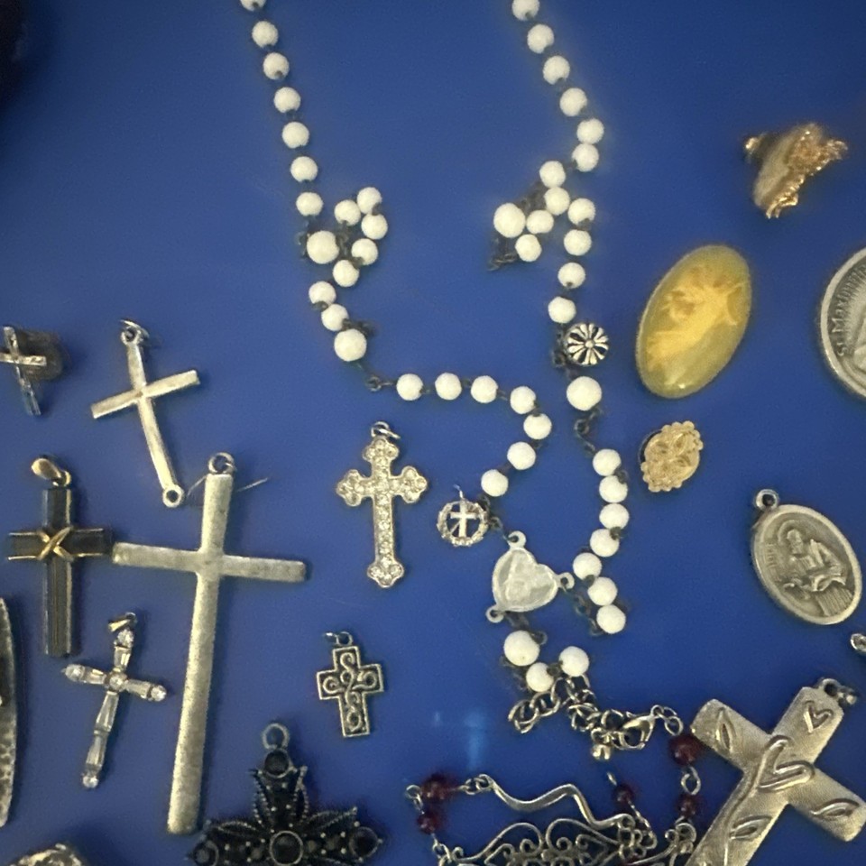 catholic religious collectibles Lot Pendants Jewlery Pins Charms ...