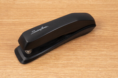 Swingline Stapler 545XX Classic Black Desk Stapler Light Duty | eBay