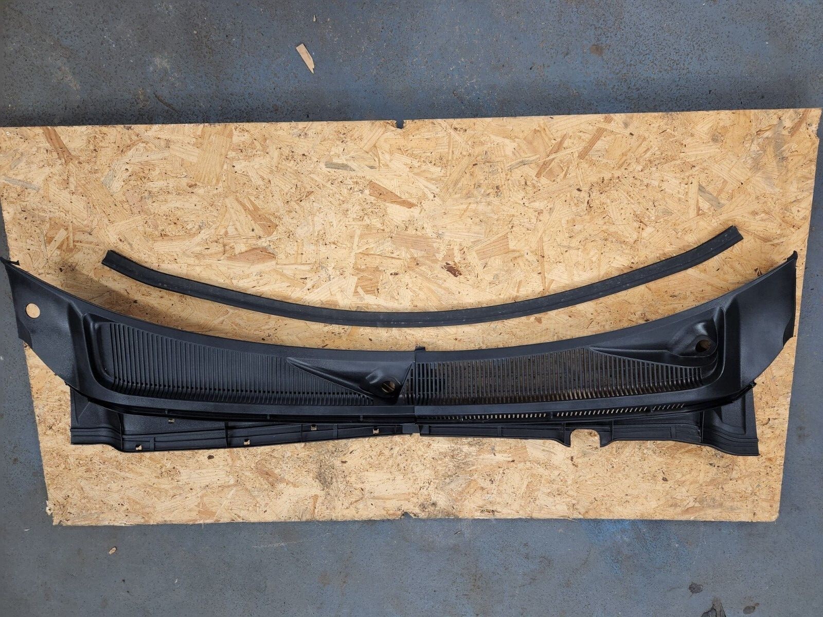 2011-2016 Super Duty Ford F250 F350 F450 F550 Windshield Wiper Cowl ...