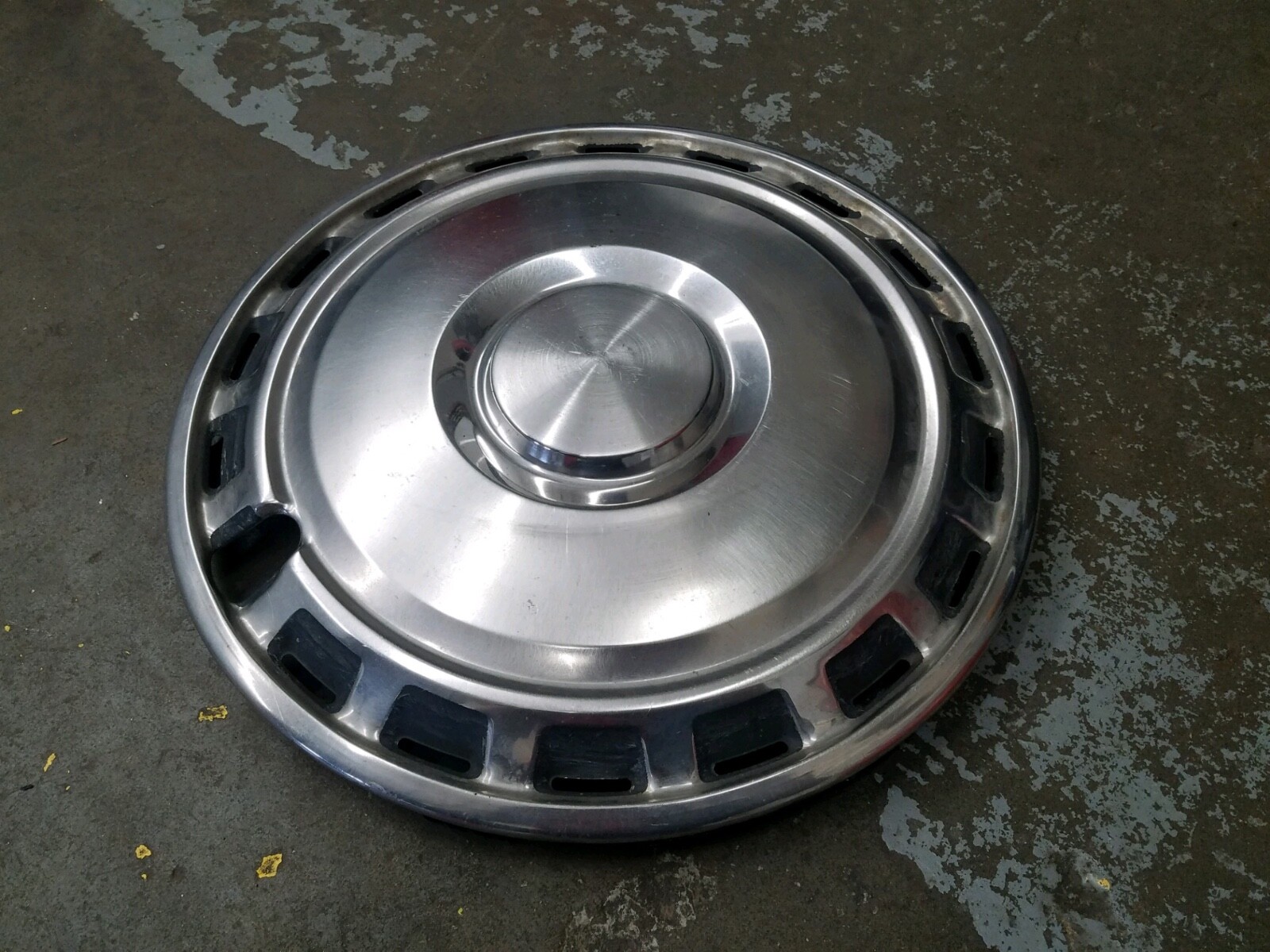 Ford ? Vintage Antique Chrome Metal 13" Wheel Rim Hub Cap Hubcap Wheel ...