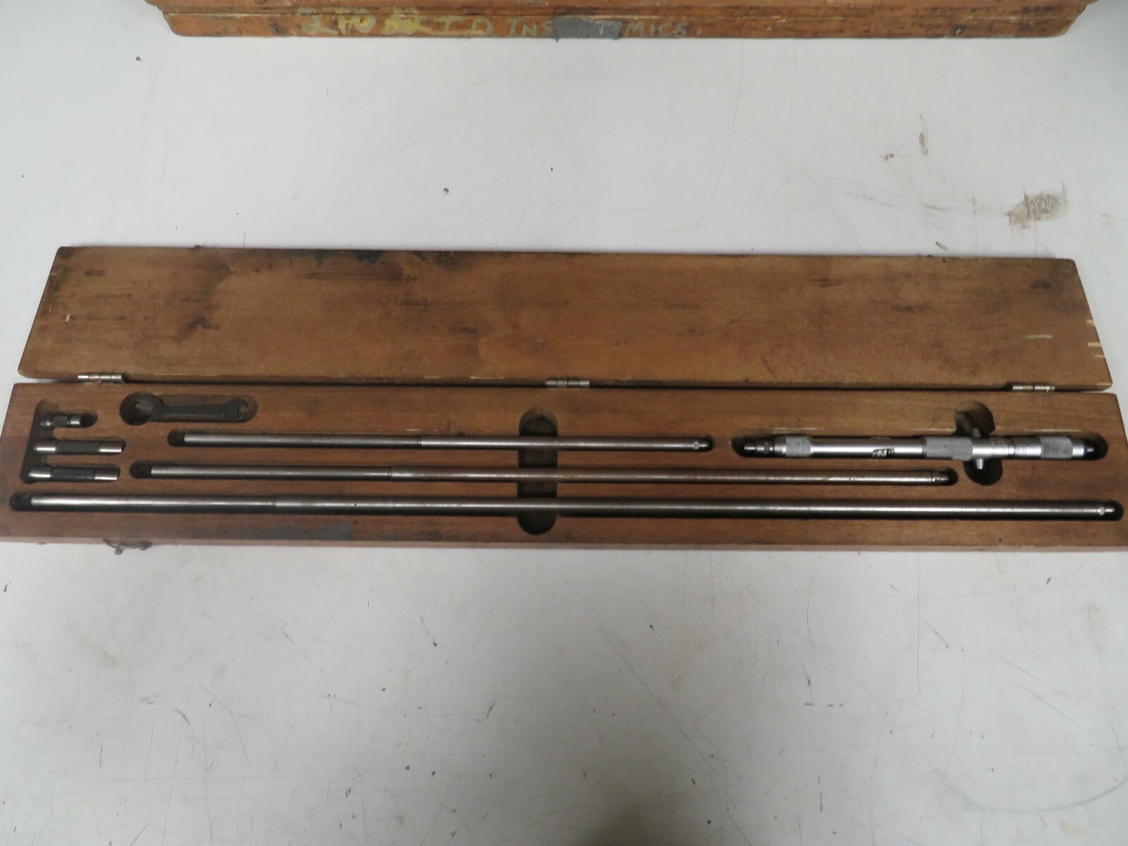 Starrett 124C 8-32" .001" Solid -Rod Inside Micrometer NM7 | eBay