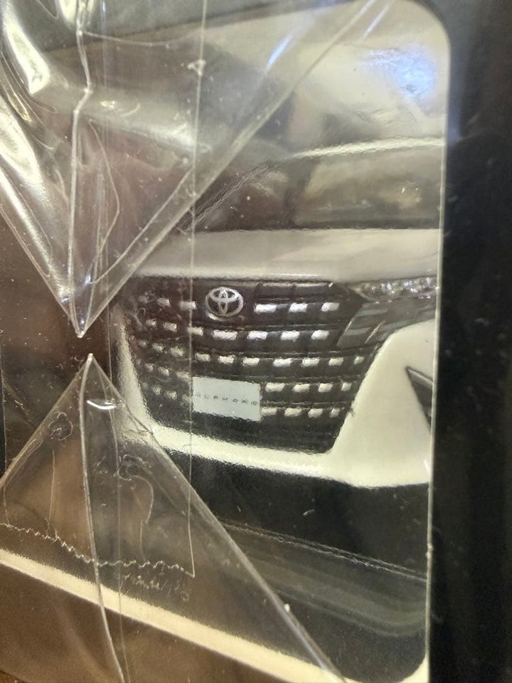 Toyota New Alphard 1/30 scale miniature car Platinum White Pearl Mica ...