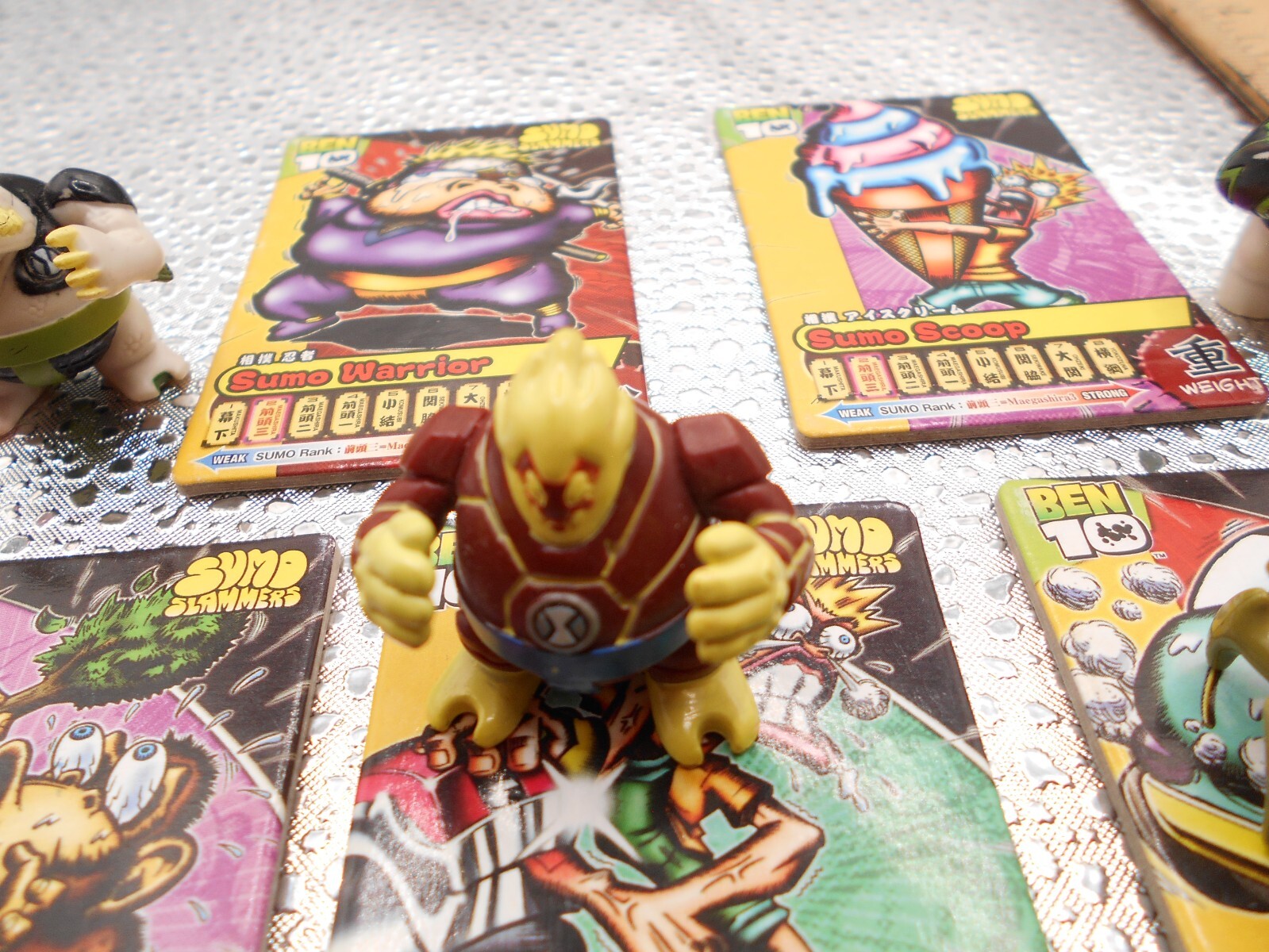 Ben 10 Sumo Slammers & cards Figures Lot of 5 1” Cartoon Network Bandai ...