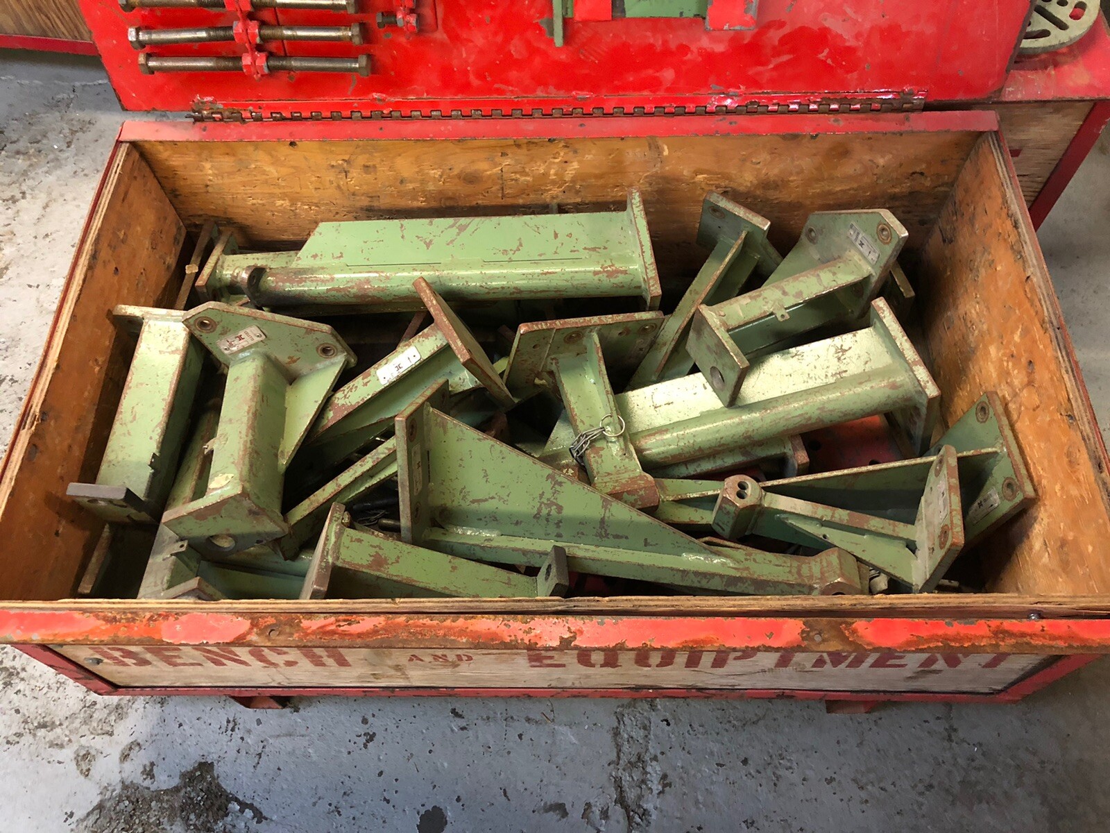 Celette Fixtures Dedicated Jigs For Jeep XJ Cherokee Wagoneer 396-300 ...