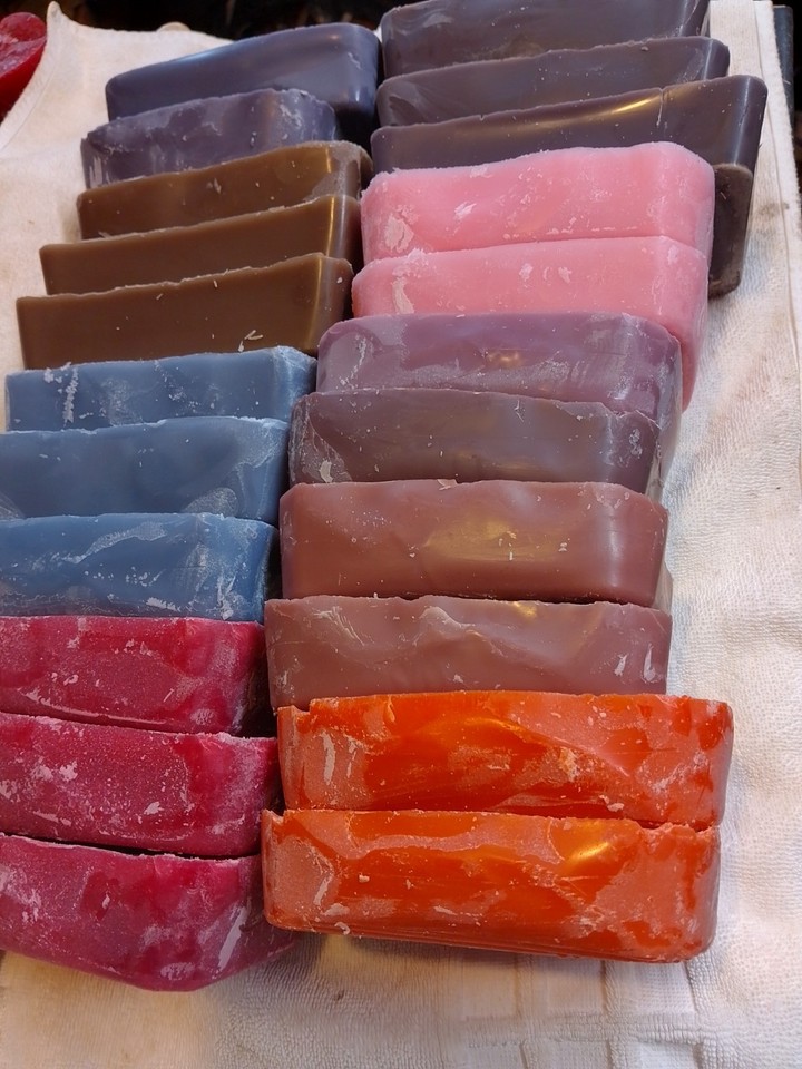 Scrap Candle Wax 8KG Dark Colours and lightly scented | eBay UK
