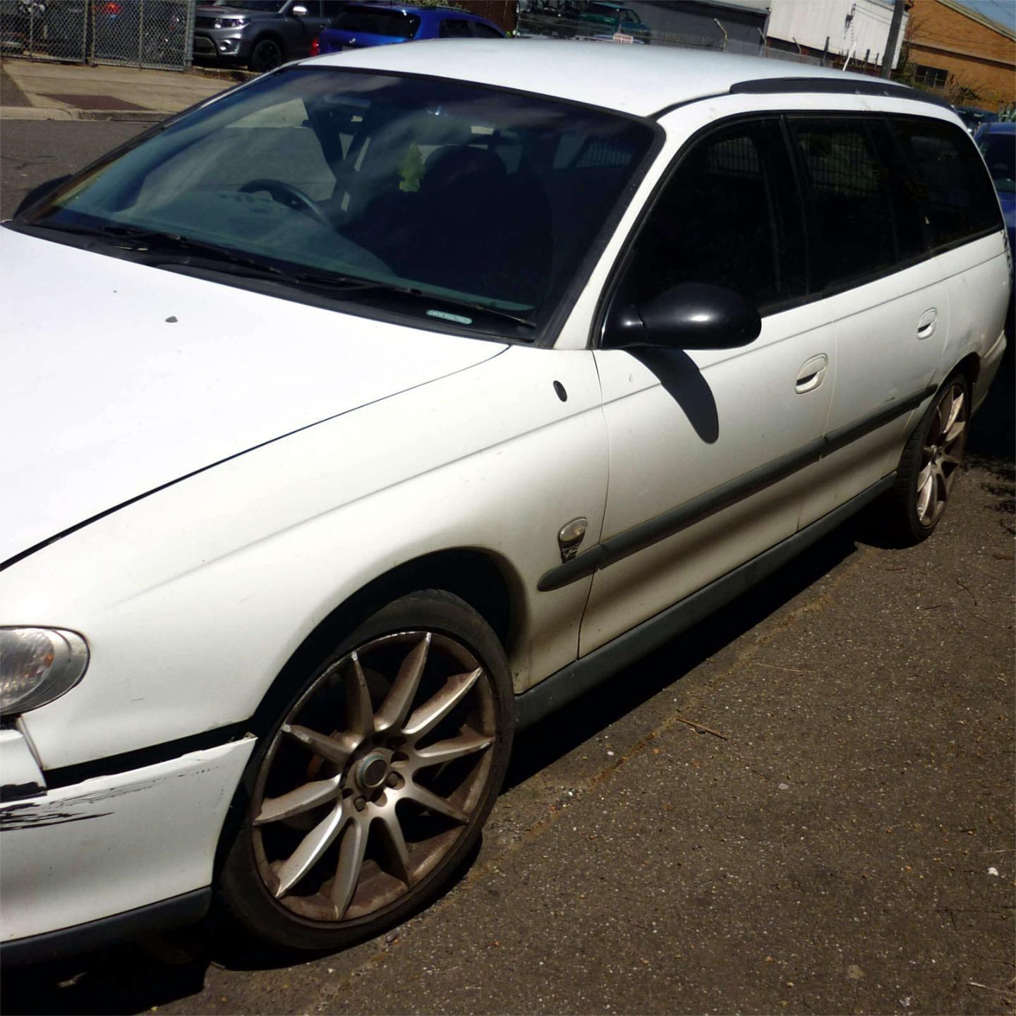 Holden VX Commodore Wagon or Sedan 1x Tow Bar/towbar (Fits VT-VY-VZ) | eBay