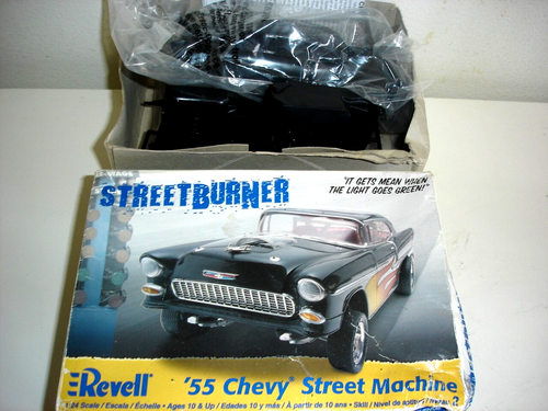 Revell 1:24 Scale 1955 Chevrolet Street Burner Street Machine Used Open ...