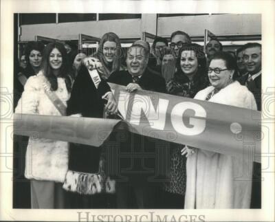 1972 Press Photo Goldblatt's Opens South Bend-Mishawaka Home Center ...