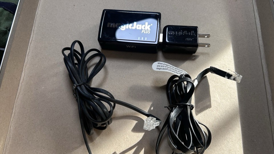 Magic Jack Plus USB WiFi Digital Phone Service Plug-In Local Long ...
