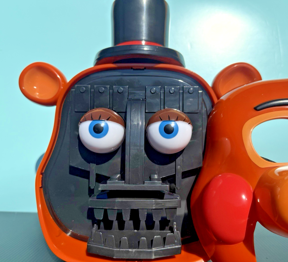 FNAF Popcorn Bucket Five Nights At Freddys 2 Fazbear wearable Mask ...