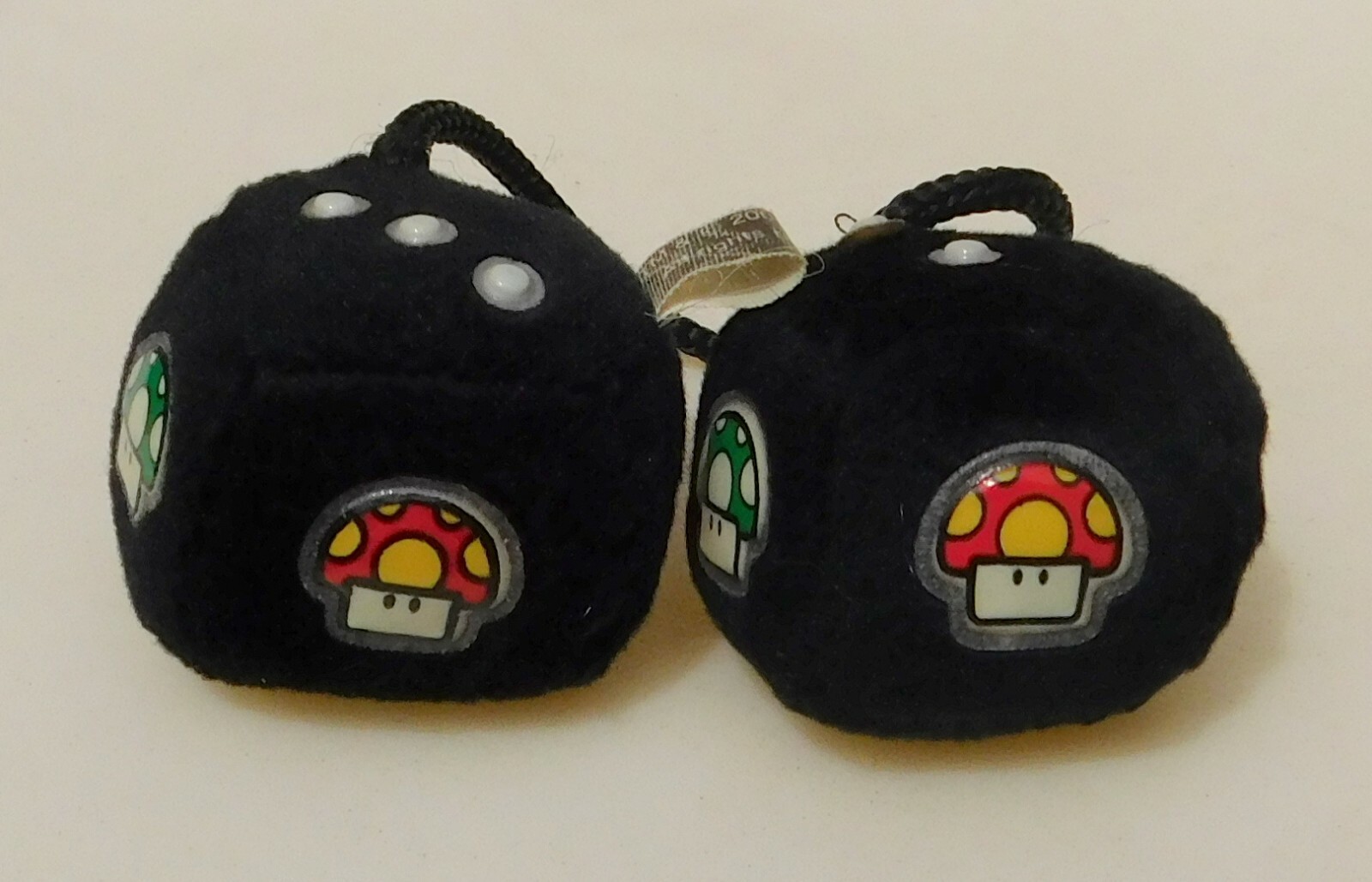 2004 NINTENDO Micro Mini Fuzzy Dice Mushroom Super Mario Official RARE ...