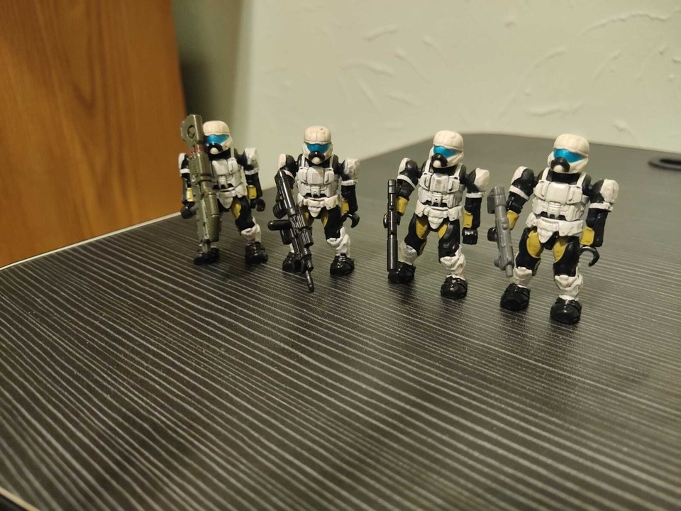 Mega Bloks halo UNSC: ODST white armor figures with weapons | eBay