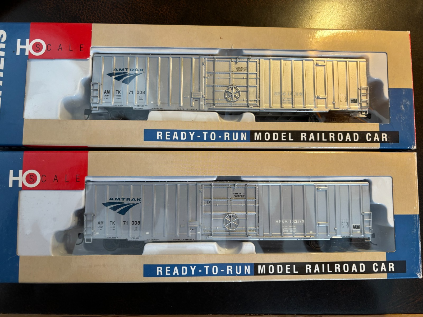 TWO Walthers ho amtrak 60 ft express box cars | eBay
