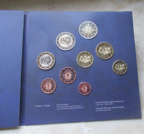 Lettland 2024 - offizieller KMS " Puzuris " + 2 Euro GM, nominal 5,88 ...