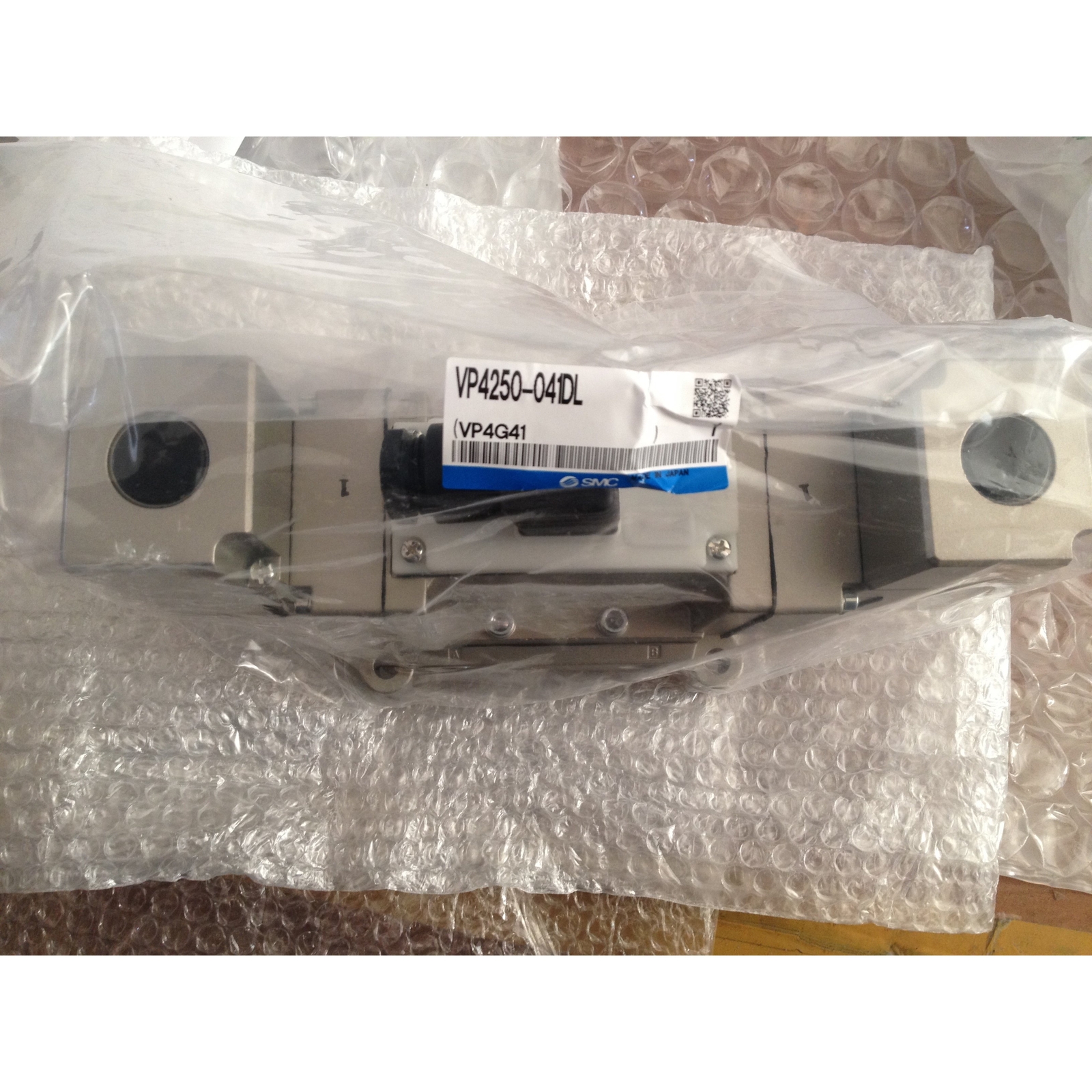 one new smc VP4250-041DL Five-way solenoid Valve DHL SHIP | eBay