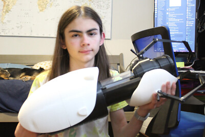 Aperture Laboratories Portal Gun - International Shipping | eBay
