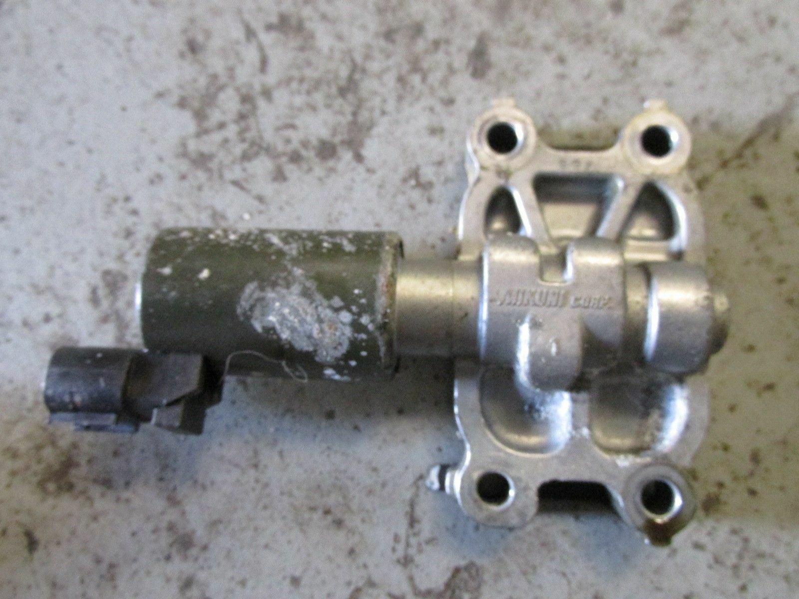 2005 Suzuki outboard DF250 4 stroke 250hp oil control valve 16550-93J00 ...