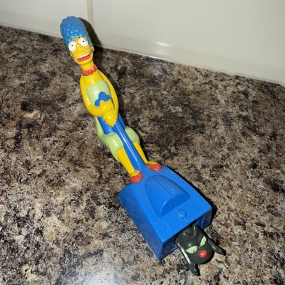 The Simpsons Marge Simpson Snowball the cat Pull Back BurgerKing Toy ...