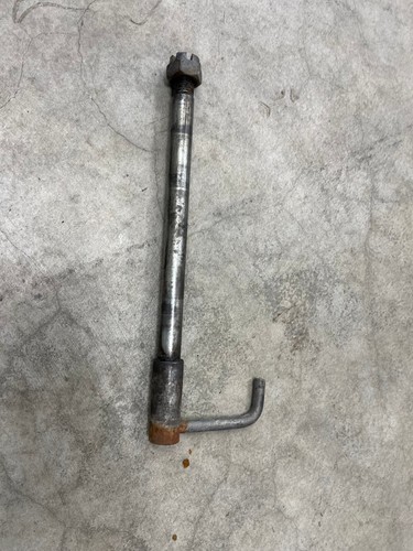 1982 82 Yamaha IT 465 IT465 465IT OEM Front Axle | eBay