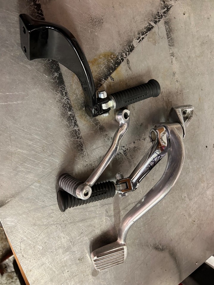 OEM Harley FXR mid Controls w/ Foot Pegs FXRD FXRT FXRP | eBay