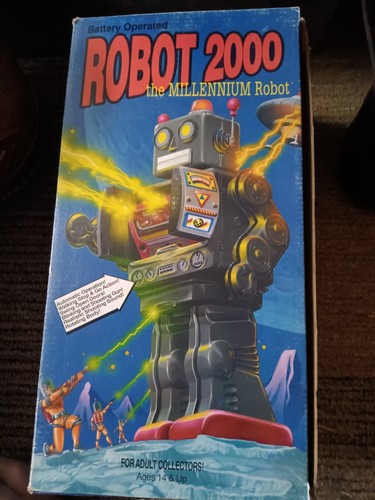 Space Toy Robot 2000 B/O Robot Rare Top Dome Lighted Version MINT IN ...