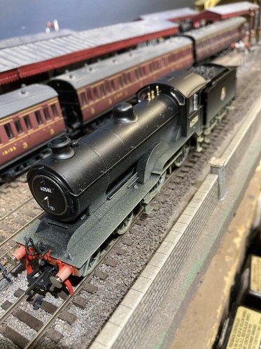 D16/3 Hornby Early BR R3303 4-4-0 Factory Weathered | eBay