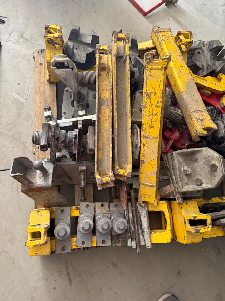 CELETTE GRIFFON 2800 frame bench with lift and Sevene pulling arm | eBay