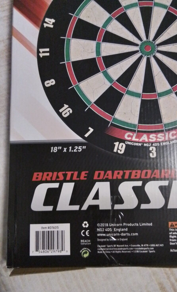 Unicorn Dartboard Classic Bristle Stell NG2 4DS England 18" x 1.25 Wire ...