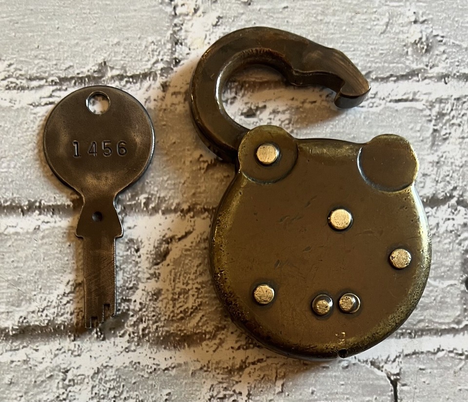 Vintage USPS Post Office Brass Street Letter Box Lock # 101 + Key (mis ...