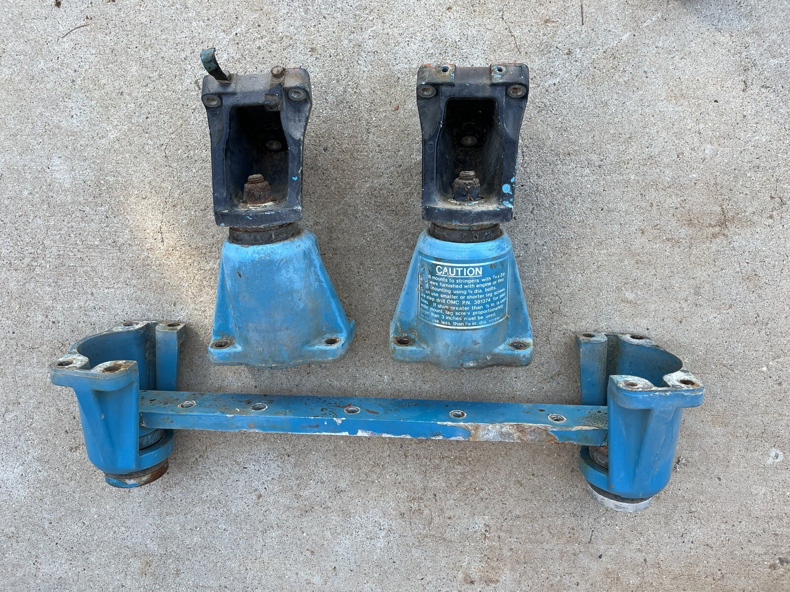 OMC Stringer 910061 0909722 Rear & Front Engine Rubber Motor Mount Set ...