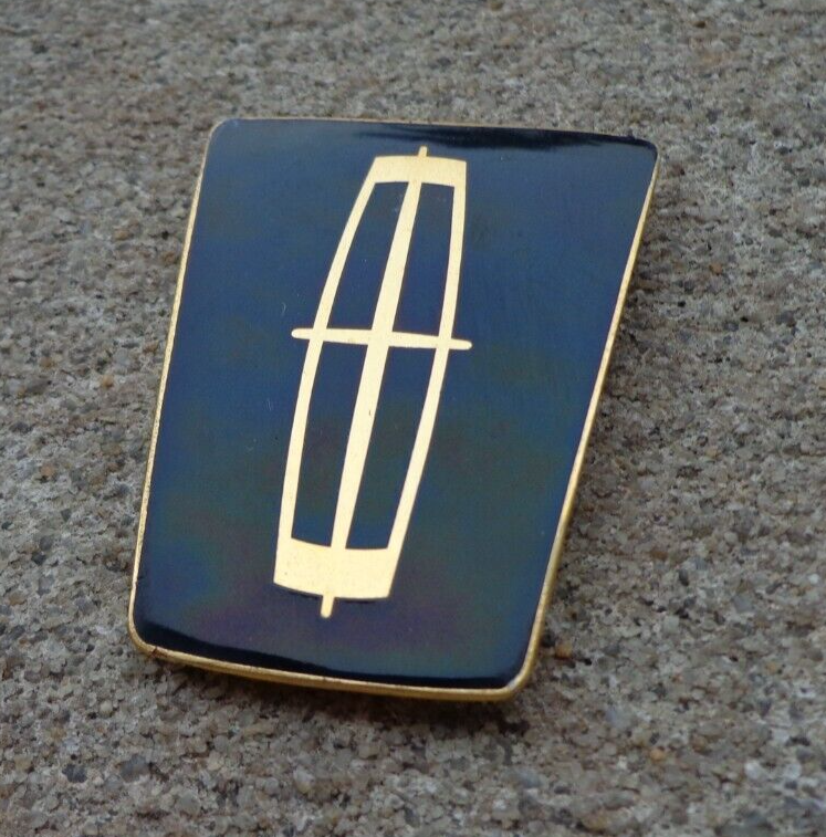Lincoln Town Car gold grill emblem badge decal logo symbol metal OEM ...