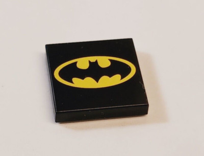 New LEGO Batman Bat Yellow Oval Bat Signal Printed Tile RETIRED 2x2 ...