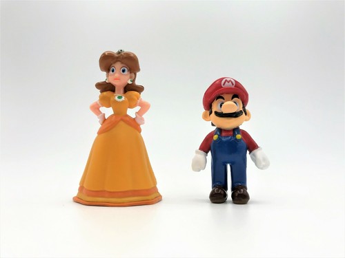 Nintendo Super Mario Collection Mini Figures Daisy & Mario 2007 Popco ...