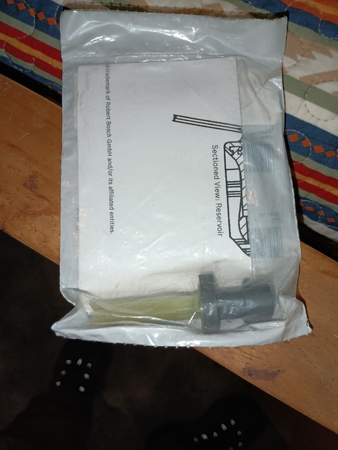 OEM Navistar / International Low Coolant Switch # 2587324C1 for sale ...