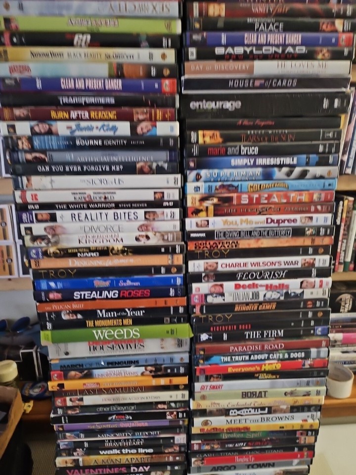 Lot of 136 vintage Estate Sale DVD collection Classic dvds! MOVIES Trl8 ...