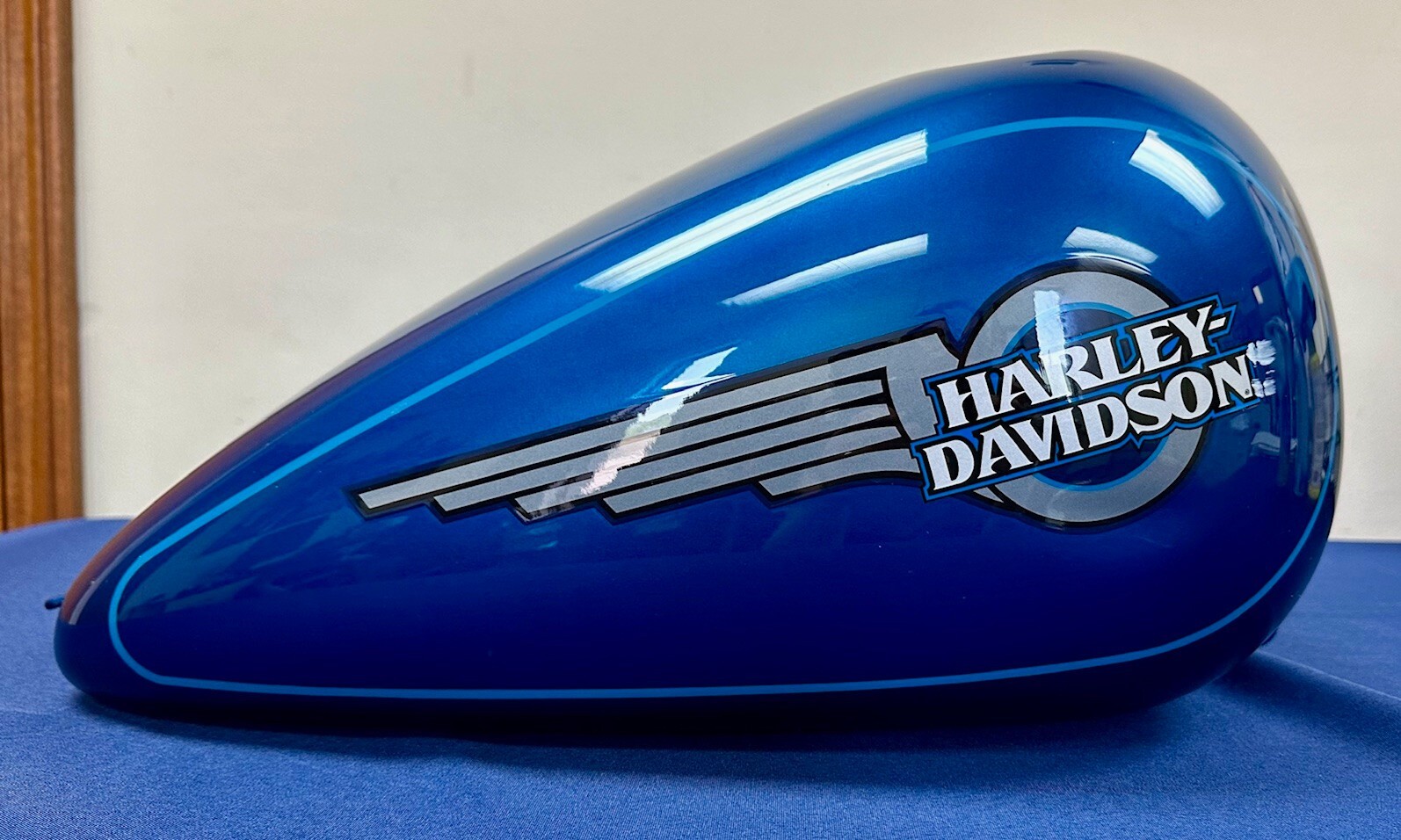 Harley-Davidson 61625-01C FXSTSI Springer 2006 Fuel Tank Rich Sunglo ...