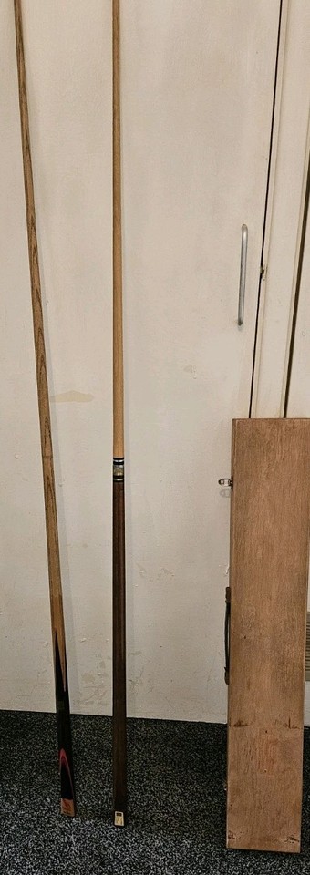 EMBASSY WORLD SNOOKER (POWER GLIDE) SNOOKER CUE PLUS CLUBMAN ...