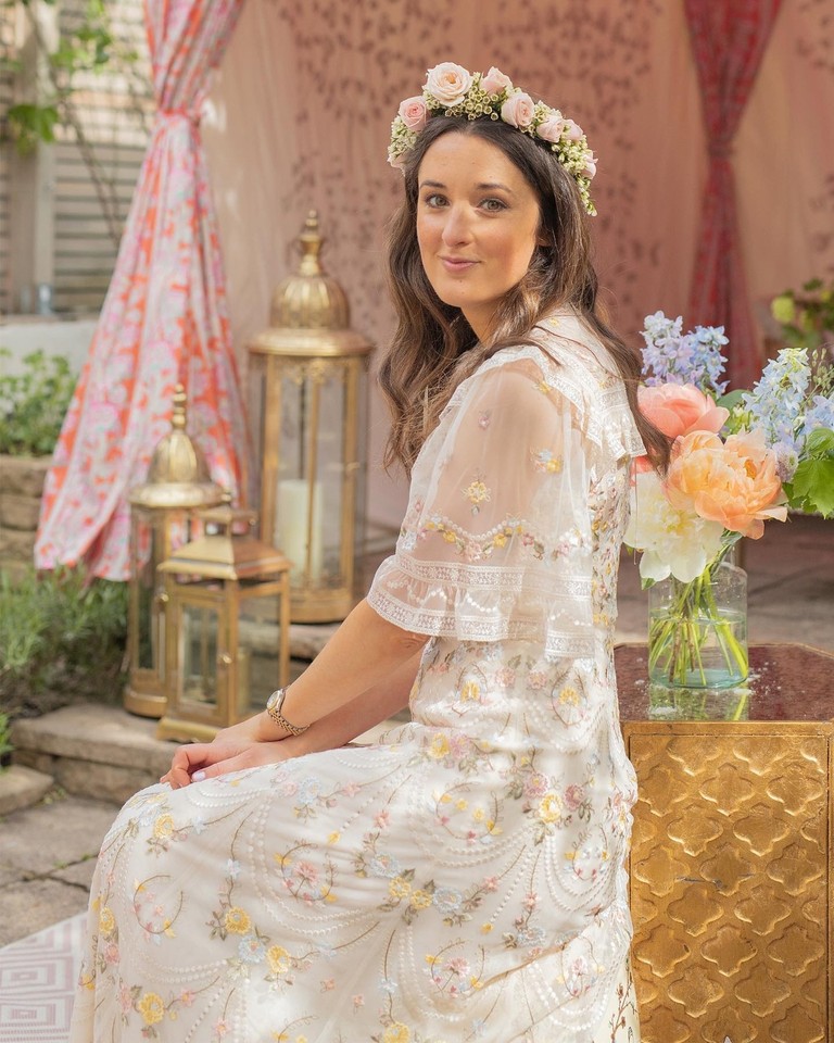 NEEDLE & THREAD REVERIE ROSE GOWN DRESS IN CHAMPAGNE SIZE UK 4 | eBay UK