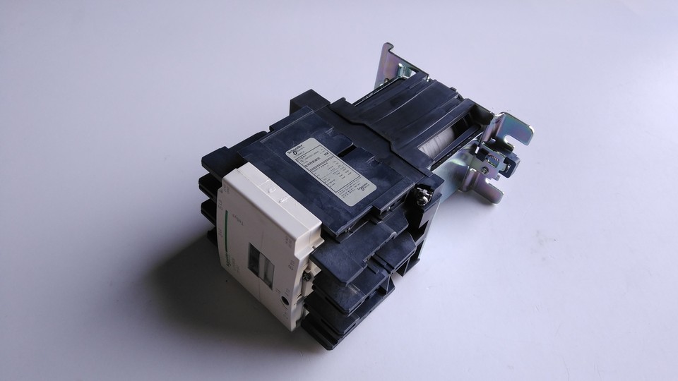 [Used] Schneider / LC1D806, 80A / Circuit Breaker, 3-Pole, 125A, 1kV ...