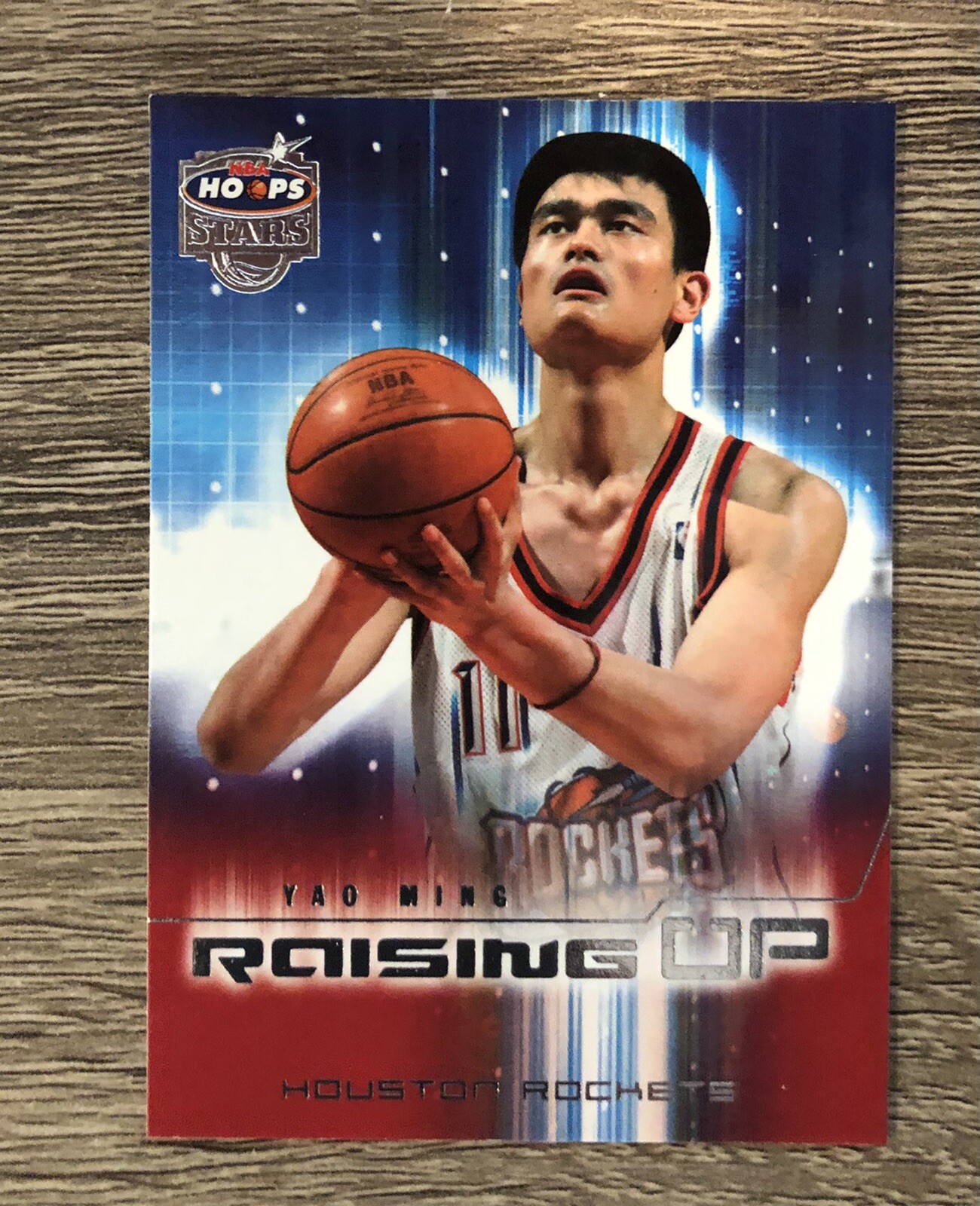 2002-03 Fleer NBA Hoops Stars Raising Up Yao Ming Rookie Card RC #25 Of ...