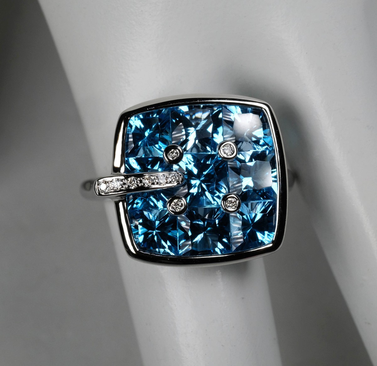 Bellarri Logo Bellarri Bangle B889PG14 M Gilbert Jewelers