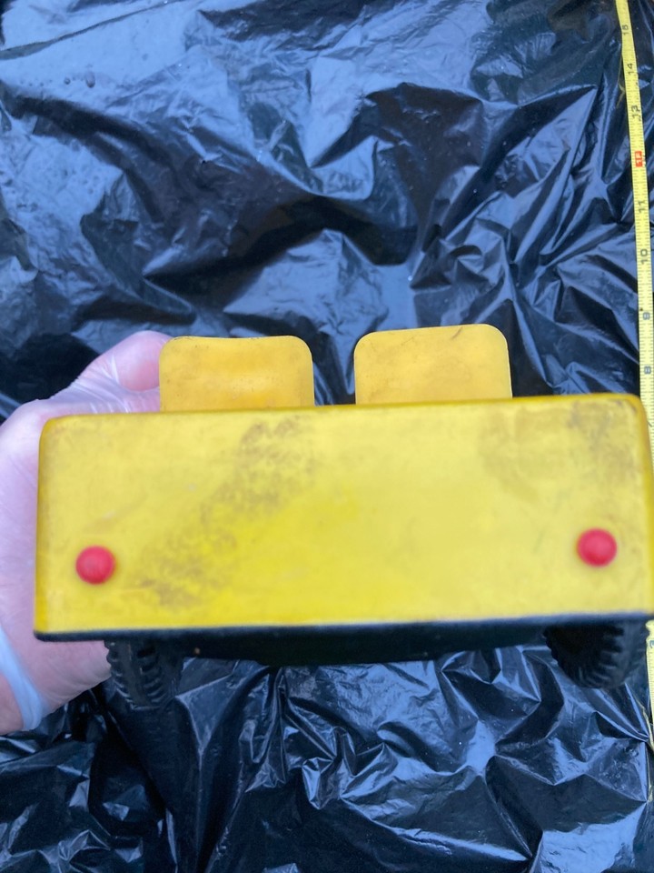 *VERY SOOTY DIRTY, NO STEERNG WHEEL* VINTAGE GUMBY CAR YELLOW JEEP 1966 ...