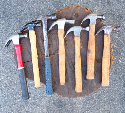LOT 7X VINTAGE BLACKSMITH CLAW HAMMER ANVIL TOOL CARPENTER ANTIQUE WOOD ...