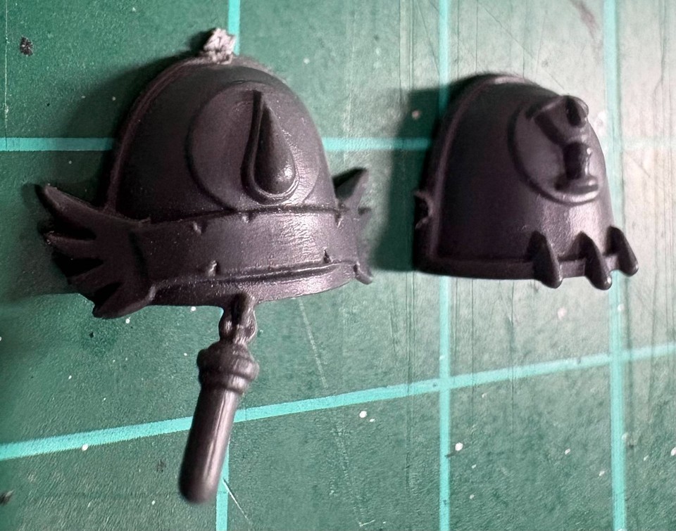 Blood Angels Sanguinary Guard Shoulder Pads x2 – Warhammer 40K Space ...