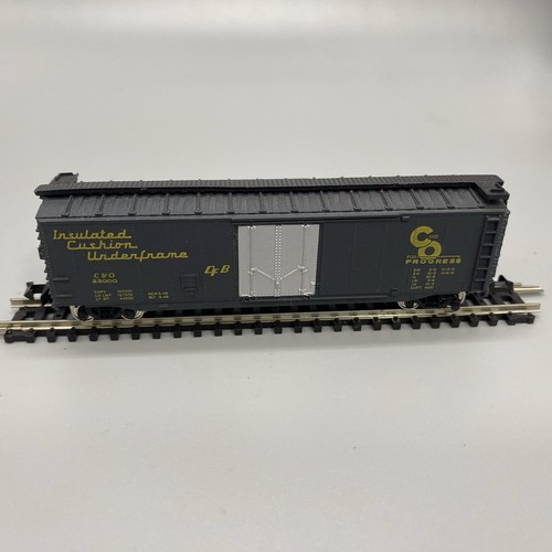 Bachmann N-Scale Box Car C&O #23000 50' Single door Insulated Cushion ...