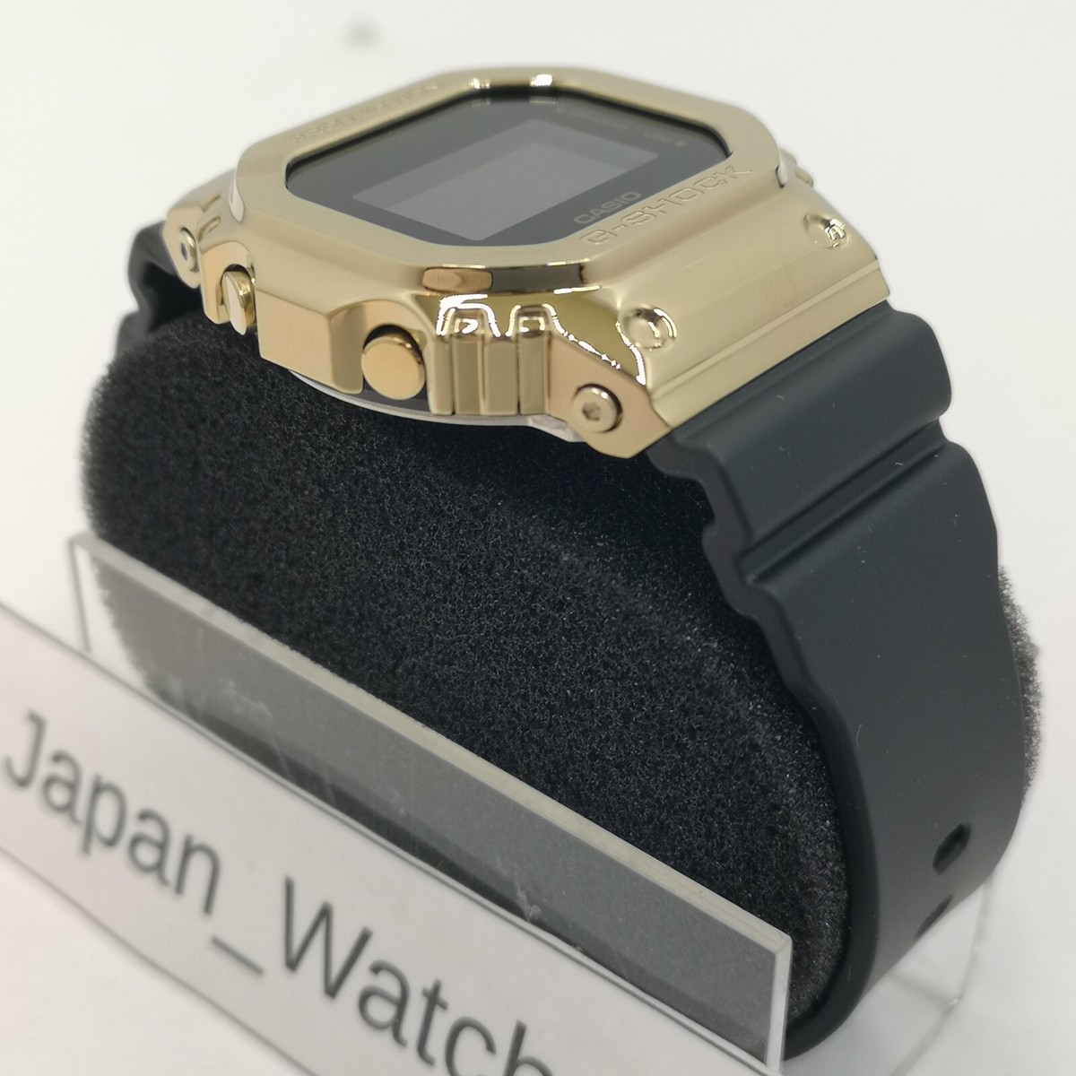 CASIO G-SHOCK GM-5600G-9JF Black Gold Metal Case Digital CASIO G-SHOCK GM-5600G-9JF Black Gold Metal Case Digital
