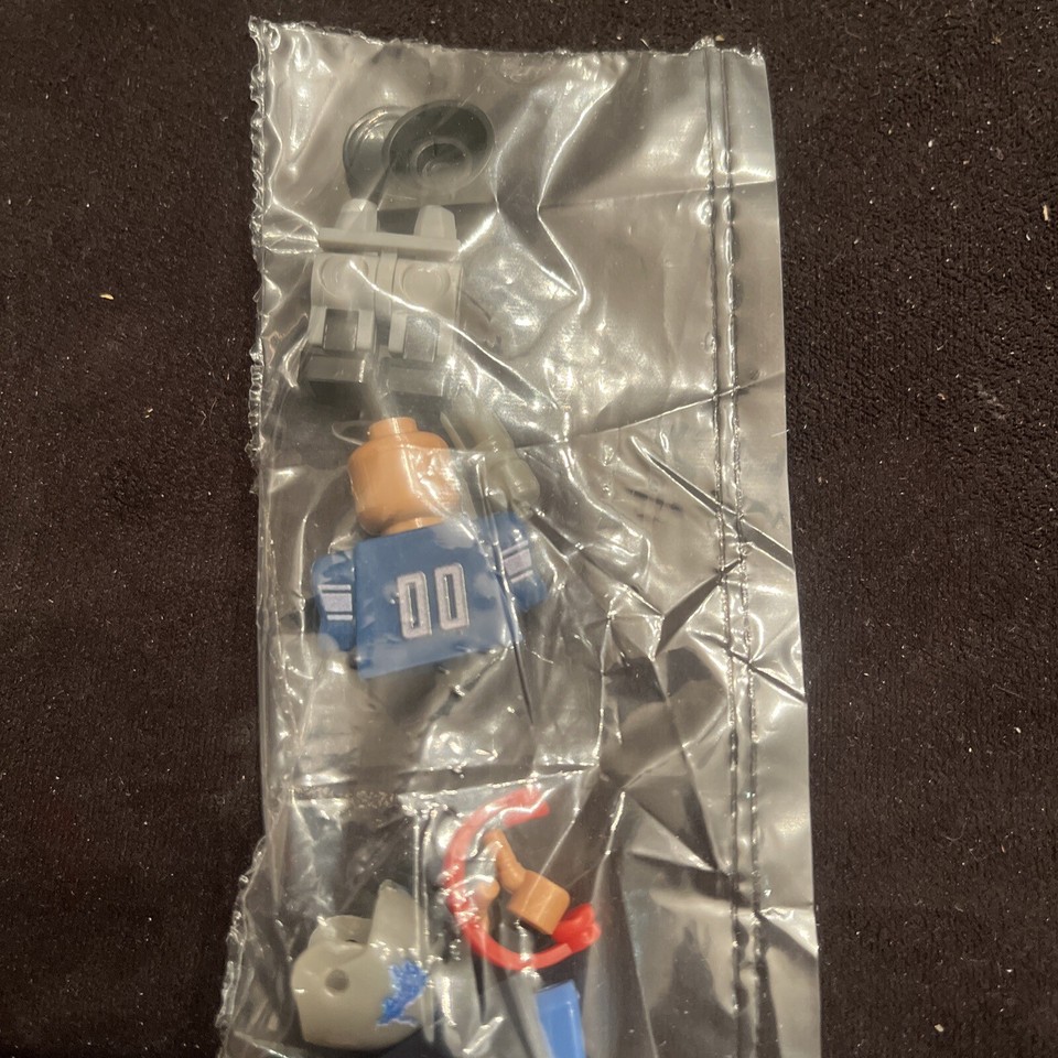 Detroit Lions NFL LEGO Mini Figure New Sealed Super Rare With Extra Guy ...